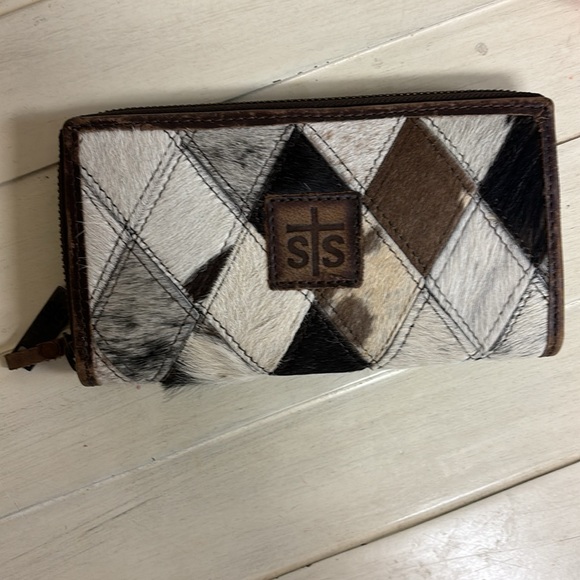 STS Ranchwear | Bags | Sts Diamond Hair On Print Wallet | Poshmark